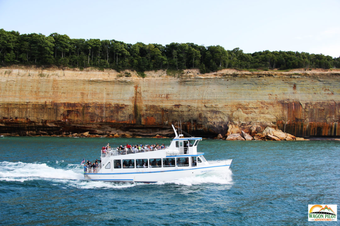 Pictured Rocks Boat Tours